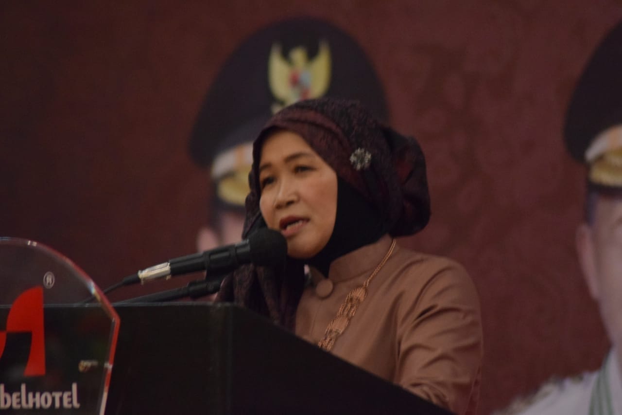 Hj. Hesti Haris Lantik Pengurus Dekranasda Provinsi Jambi » Berita ... Hj. Hesti Haris Lantik Pengurus Dekranasda Provinsi Jambi » Berita ...